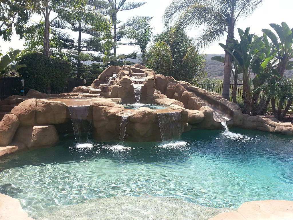pool with slides and waterfalls - Artificial Rock Pool Contractor Los ...
